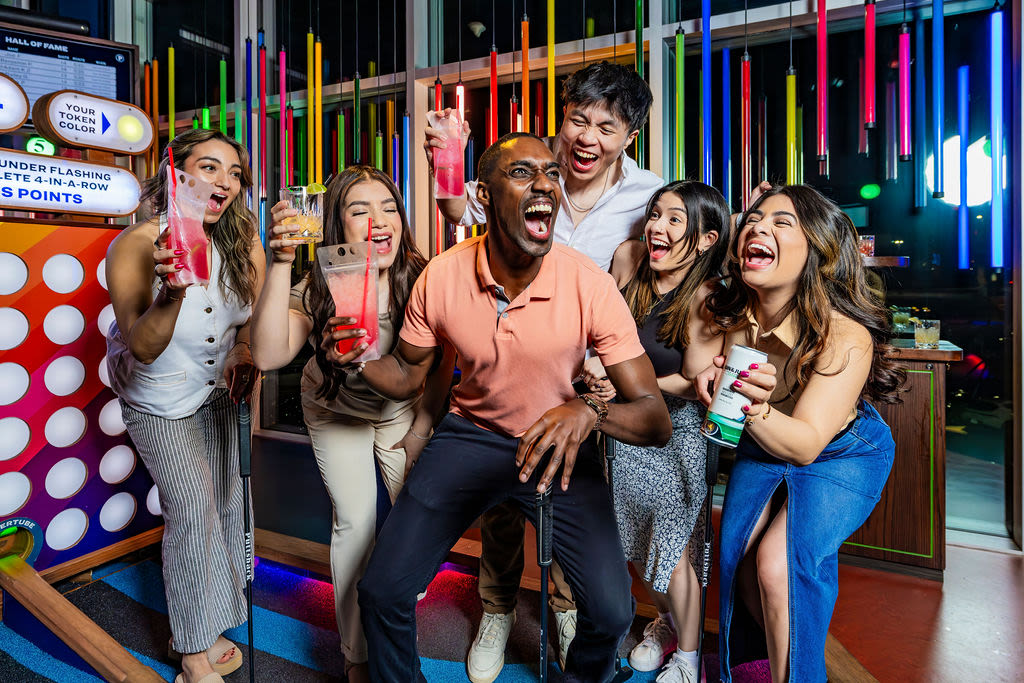 Puttshack Turns up its Tech-Infused Mini Golf Summer Experience