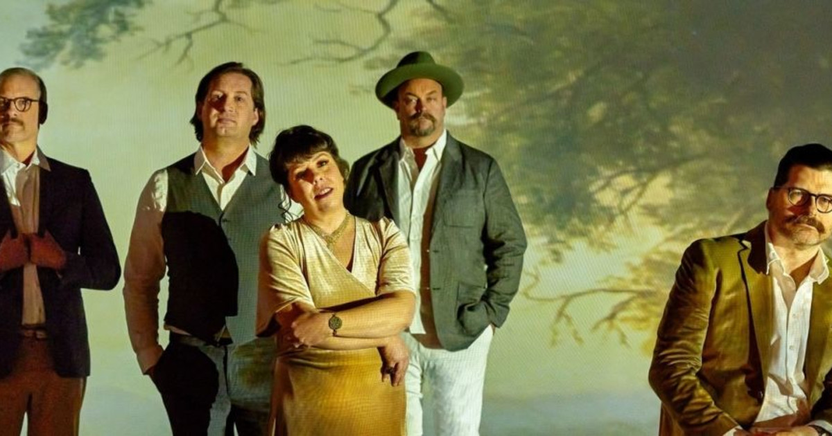 The Decemberists: Performance & Signing in Portland at Music