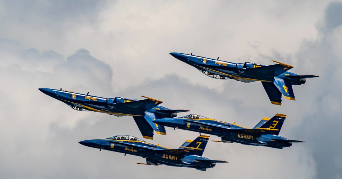 Boeing Seafair Air Show in Seattle at Lake Washington