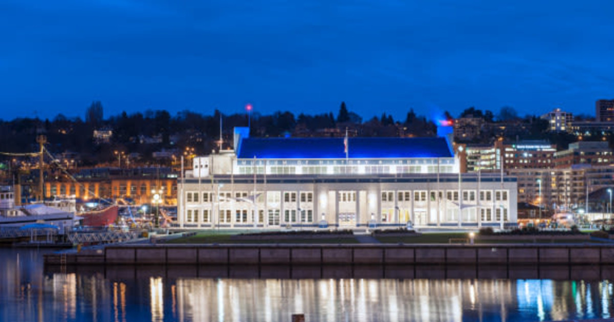 Ss Virginia V Cruise: Canoe Journey Past and Present in Seattle at