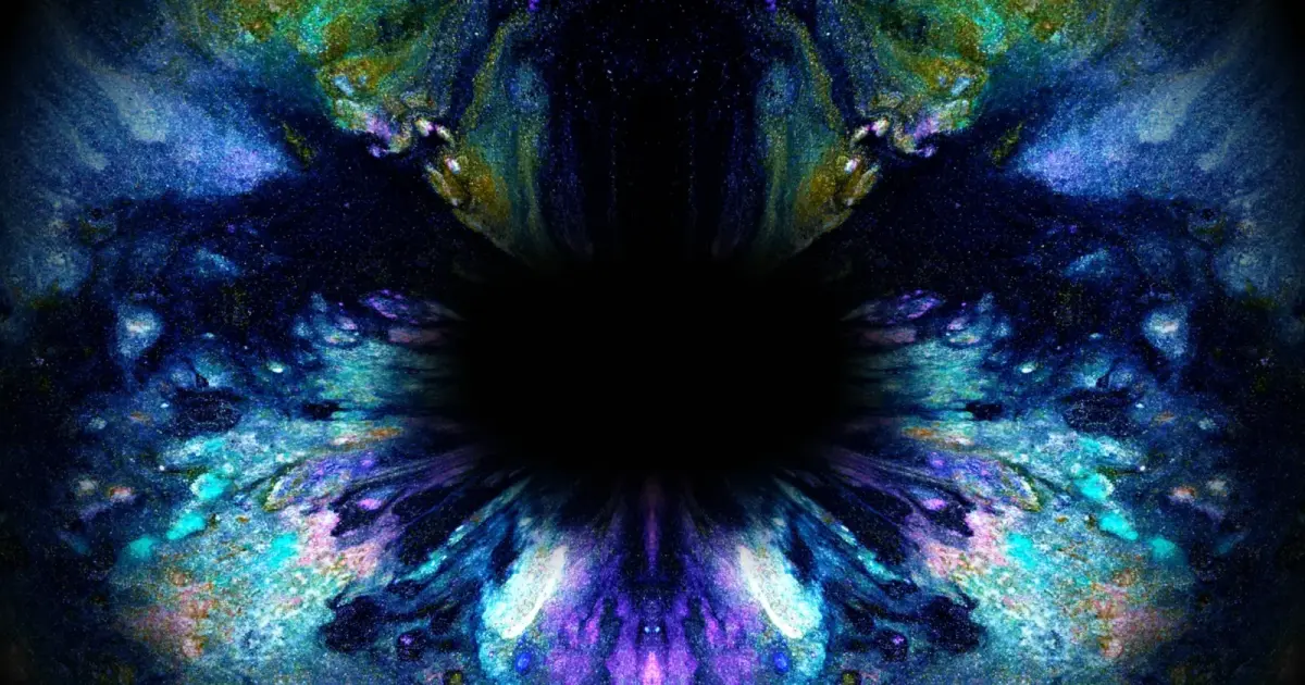 LIQUIDVERSE: Microcosm & Macrocosm in Inglewood at Cosm