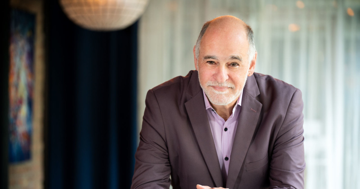 Jeremy Kahn Trio with special guests Russ Phillips and Andy