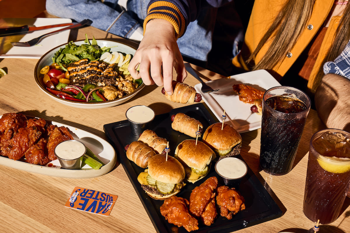 Pick 6 Sundays in Los Angeles at Dave & Buster's