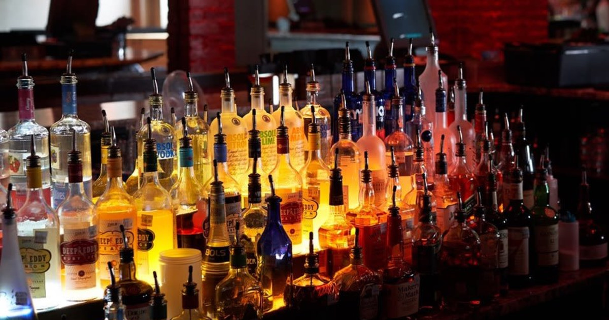 KAHLU in Austin at Oilcan Harry's