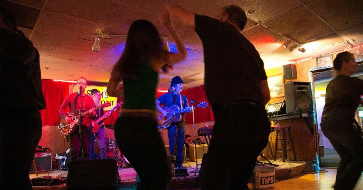 Libby & The Loveless in Austin at Sam's Town Point