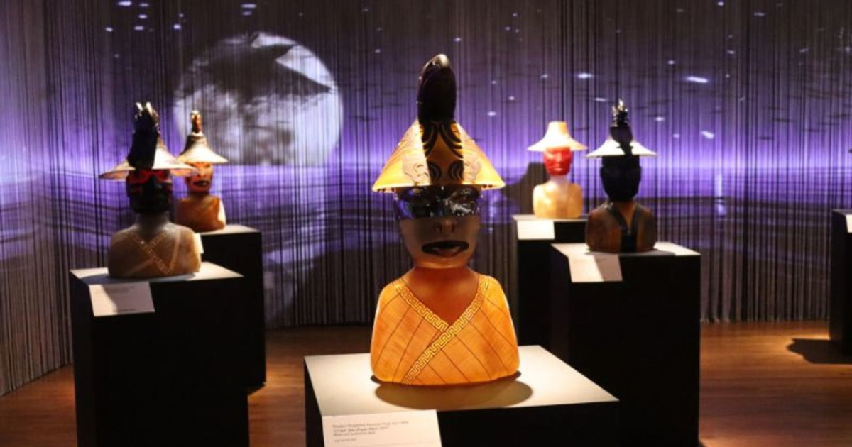 Preston Singletary: Raven and the Box of Daylight in