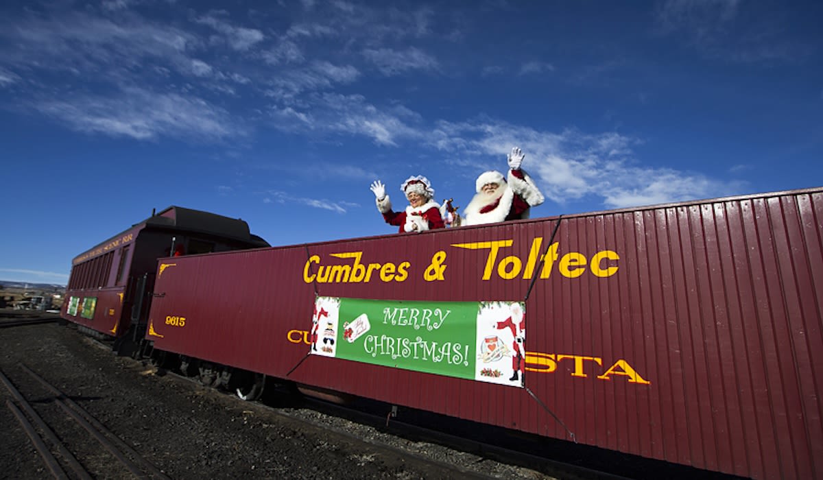 The Best Christmas Trains To Take Near Denver