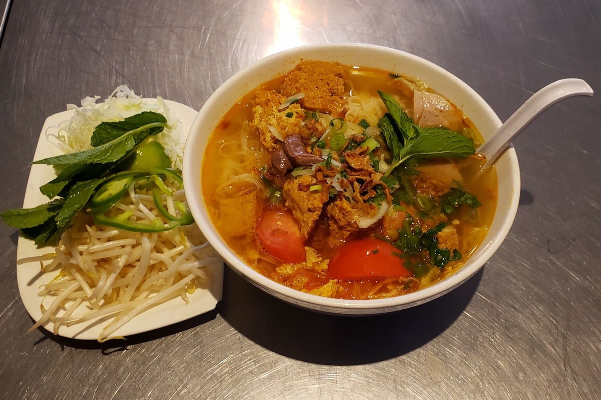 Where to Find Hot Local Noodz