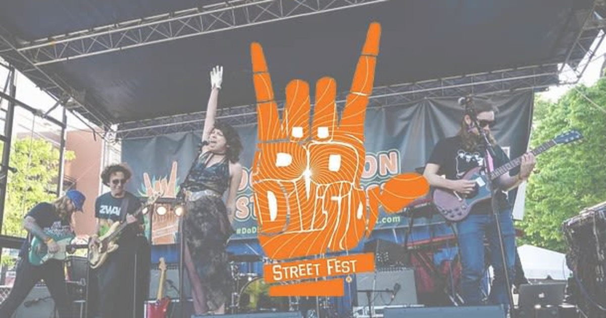 Do Division Street Festival in Chicago at Division Street