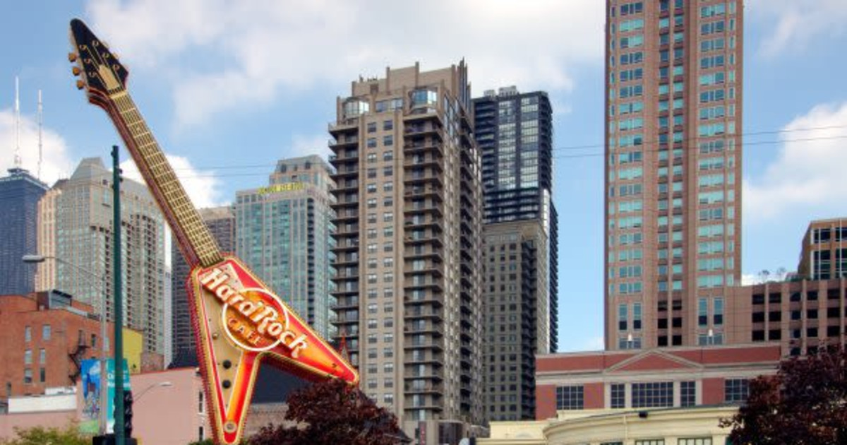 Molly Adamson in Chicago at Hard Rock Cafe Chicago (CLOSED)