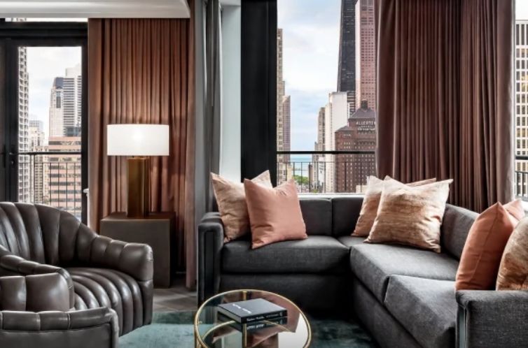 312 Day Giveaway: One-Night Stay at The Gwen in Chicago at The Gwen