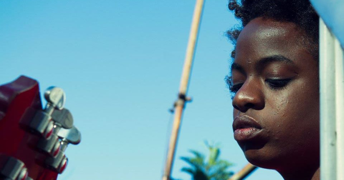 Sunny War In-Store Performance & Signing in Nashville at Vinyl