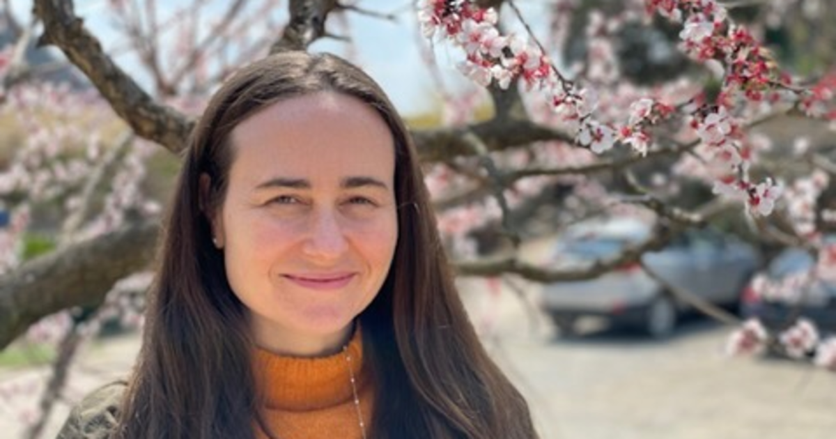 ‘How to Read a Poem’ Reading in Seattle at Hugo House