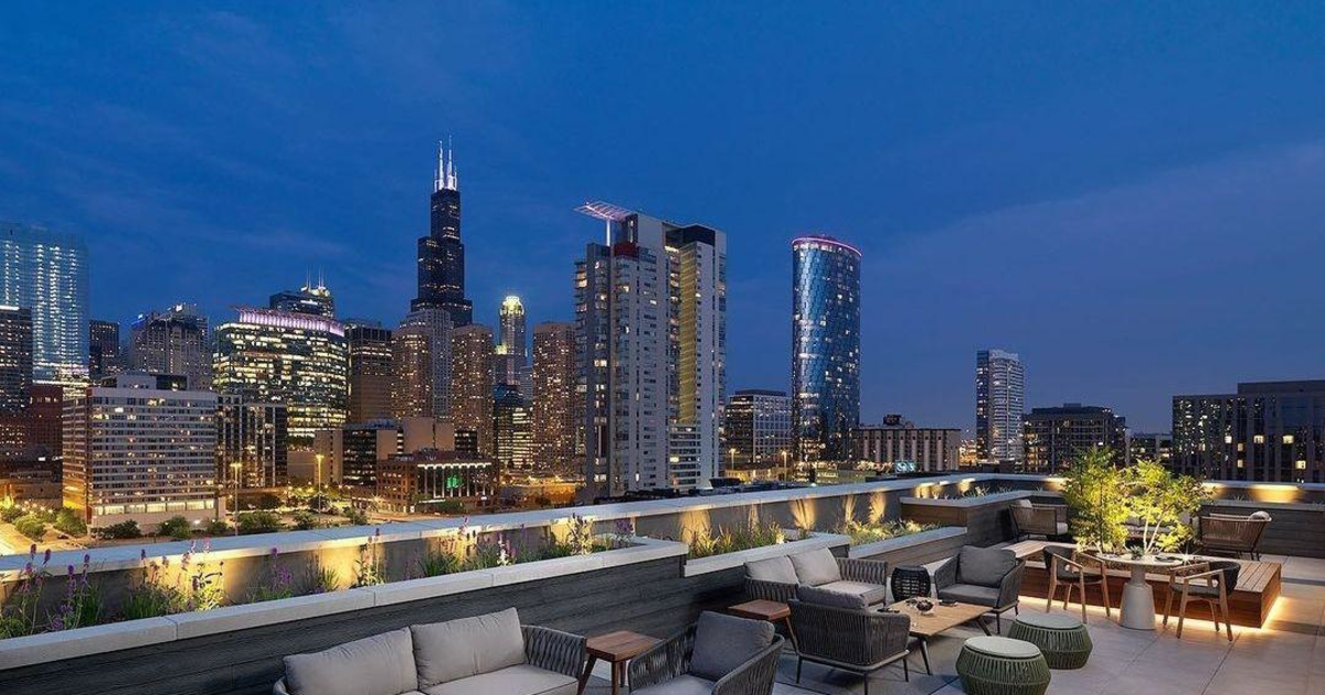 Roof Top Party All White Attire RnB Vs Hip Hop @ The Vu in Chicago at