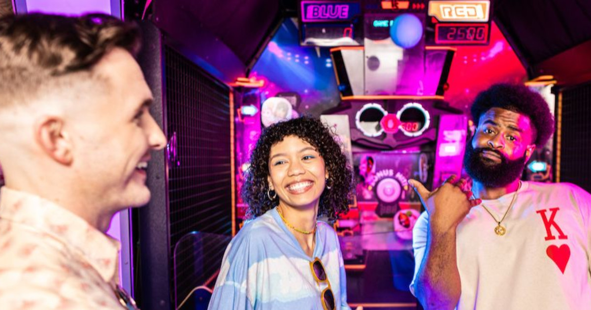 Sunday SIP in Rosemont at Dave & Buster's - Rosemont