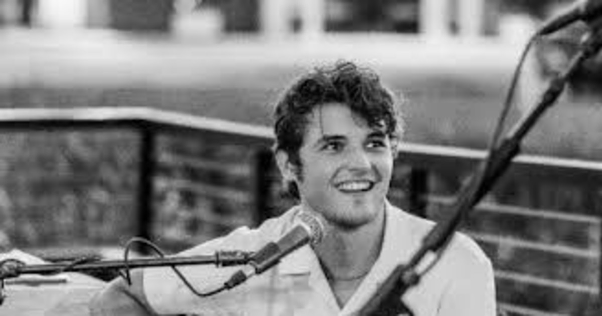 CMA Week with Peedy Chavis in Nashville at Puckett's Grocery