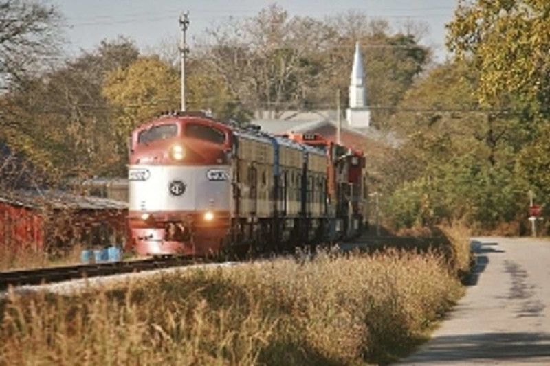 Fall Foliage Excursion Train in Nashville at Tennessee Central