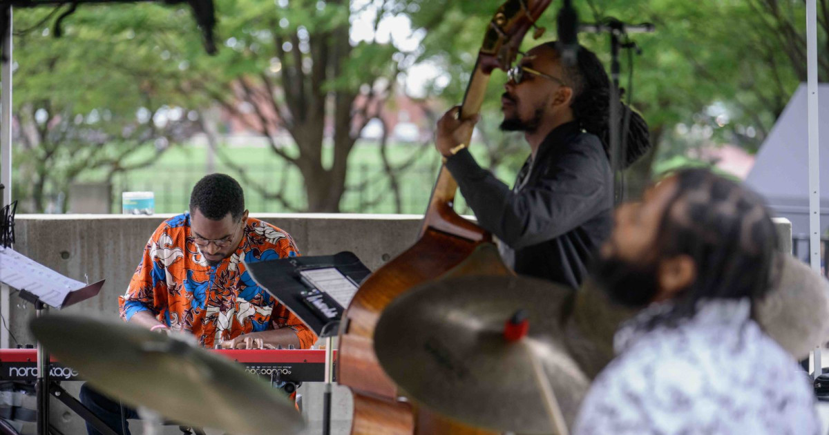 Julian Davis Reid & Circle of Trust in Chicago at Dorian's