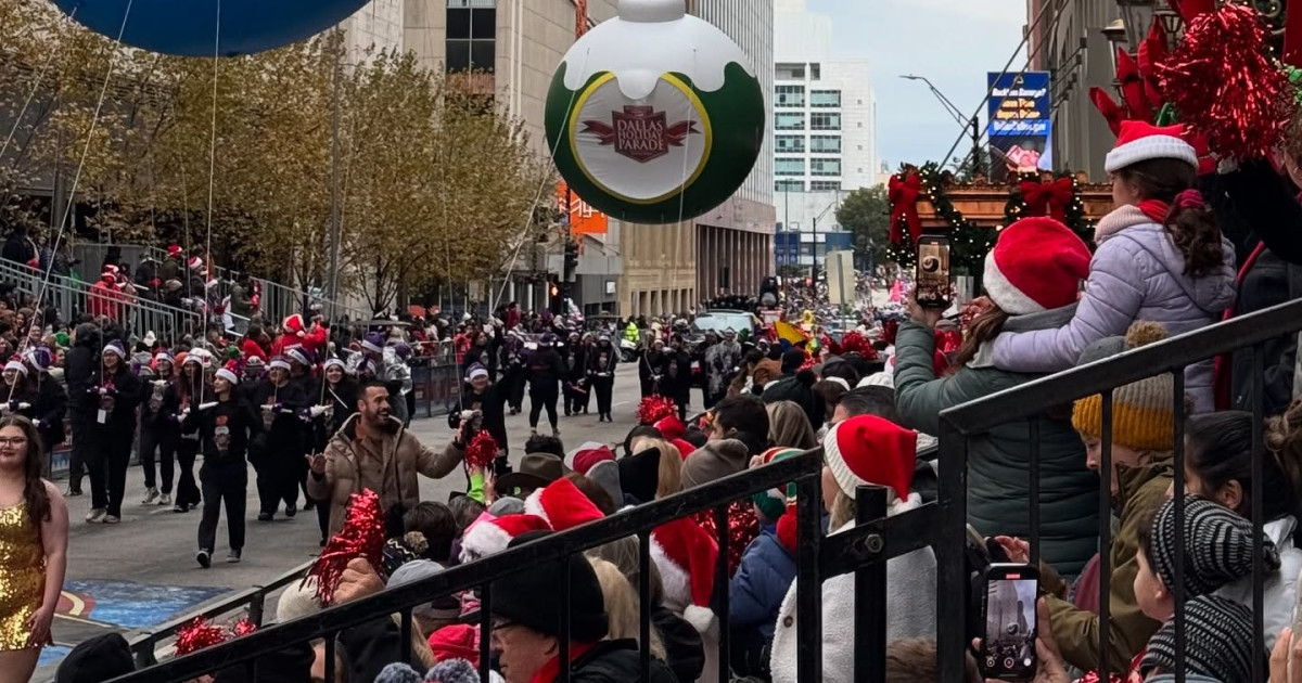 Dallas Holiday Parade | Downtown Dallas, Inc