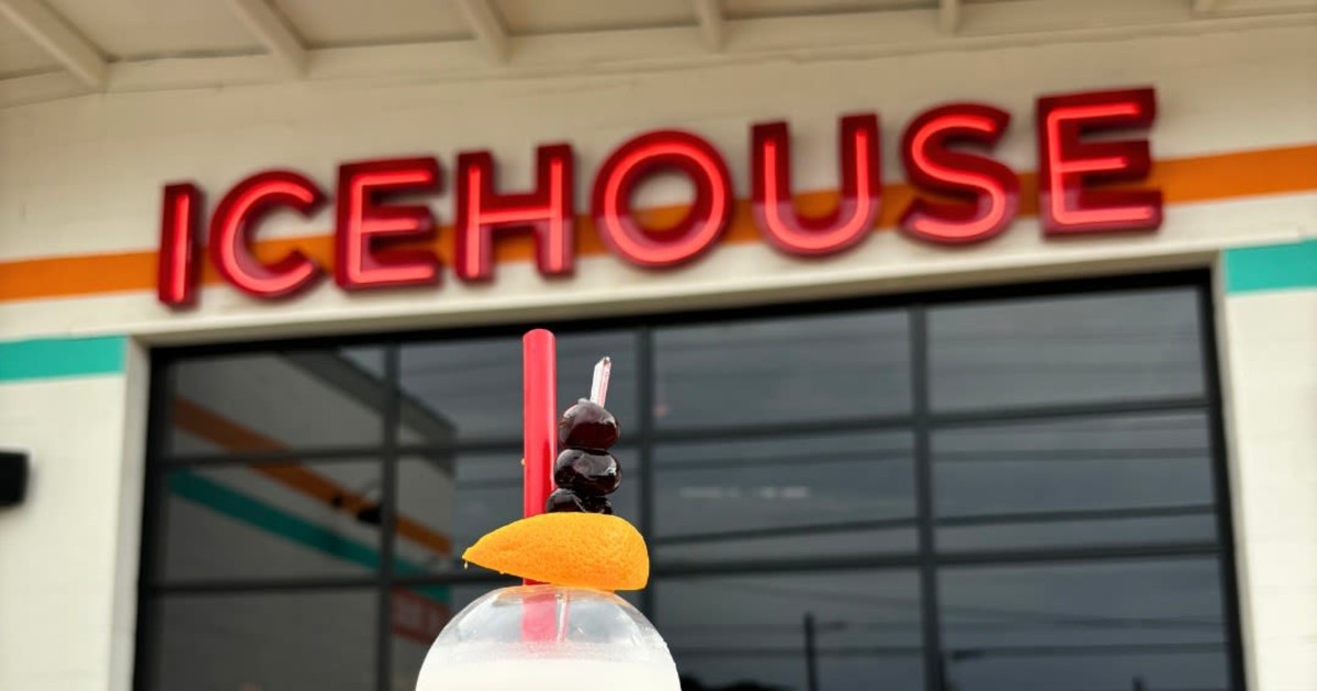 UFC Fight Night Whittaker vs De Ridder in San Antonio at River