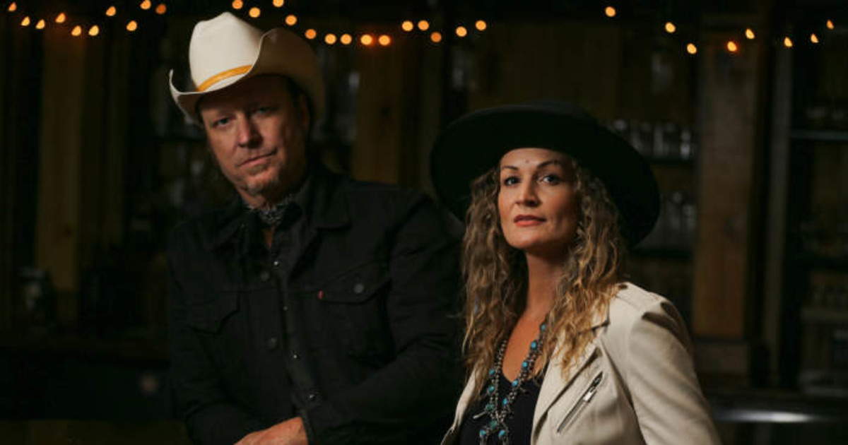 Surrender Hill Live In The Dancehall (Open Dance Floor) in