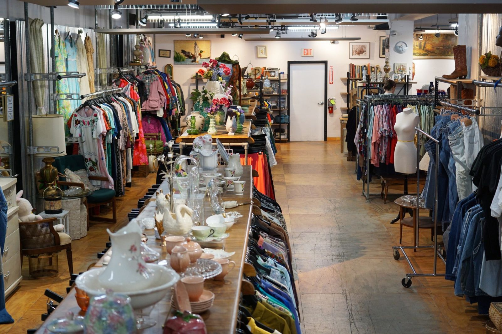 Best Thrift Stores in Philadelphia