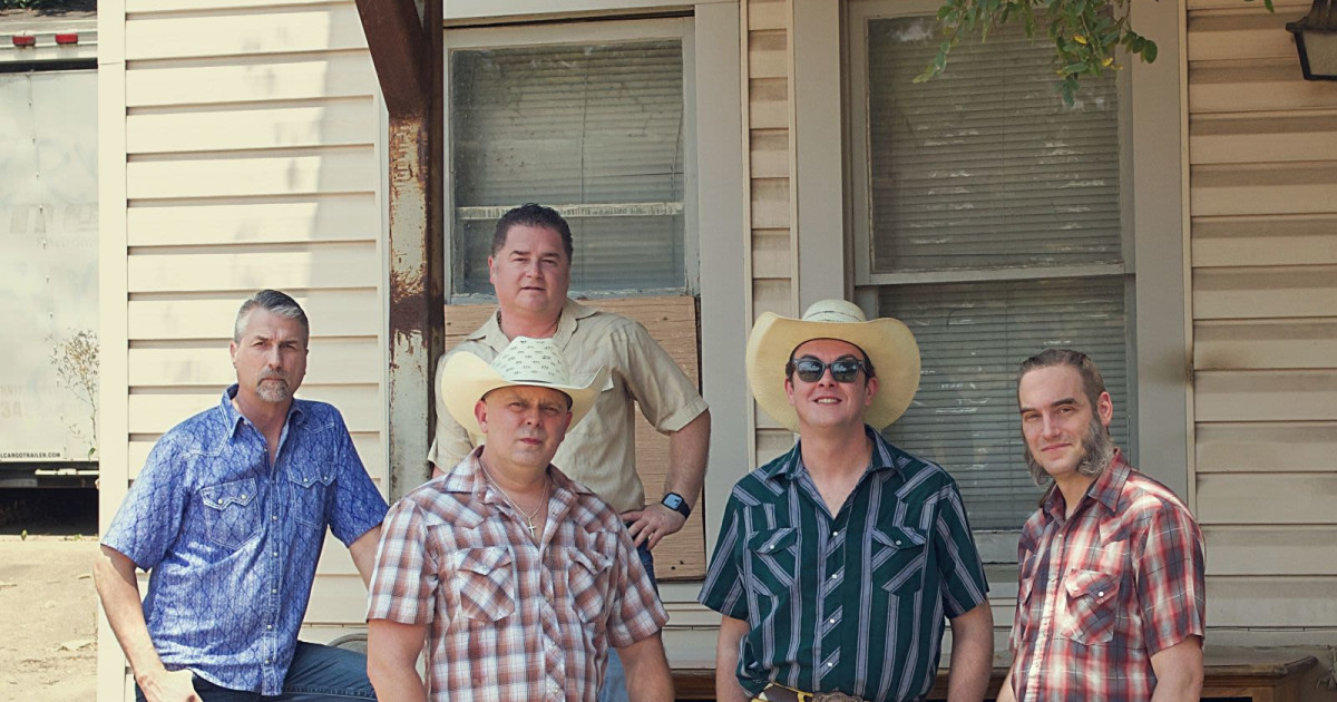 Armadillo Road in Austin at The White Horse