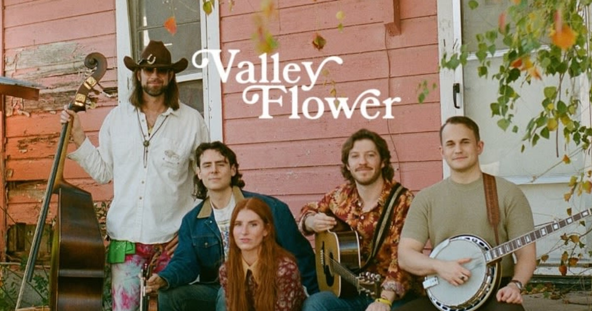 Valley Flower, Summer Dean, Hayden Butler in Austin at Sagebrush