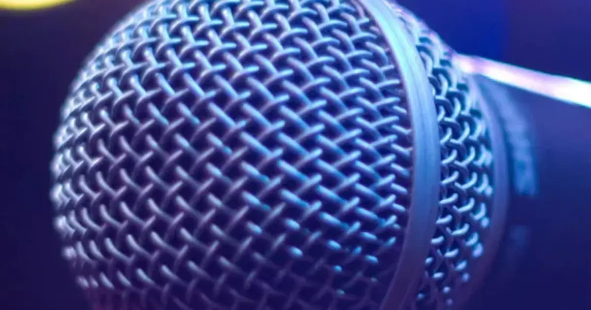 Open Mic - Friday Mic (FREE) in Queens at QED