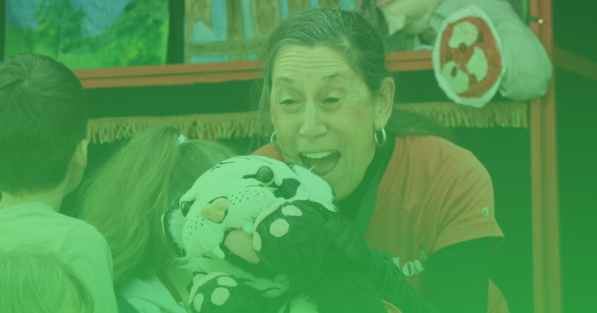 Puppet Show with Small Wonders in Austin at Kingsbury Commons