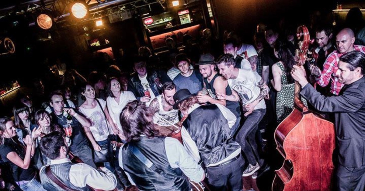 Henhouse Prowlers - Henhouse of Horrors, Jason Carter on Fiddle