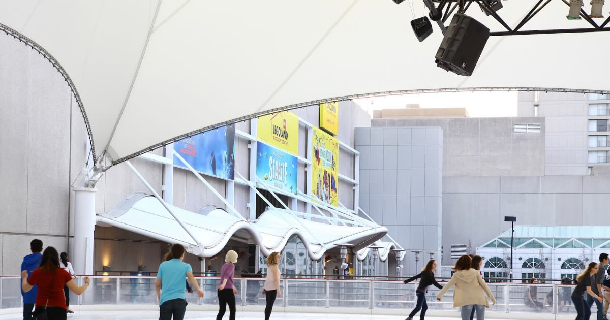 Crown Center Ice Terrace (2025 - 2026 Season) in Kansas City at