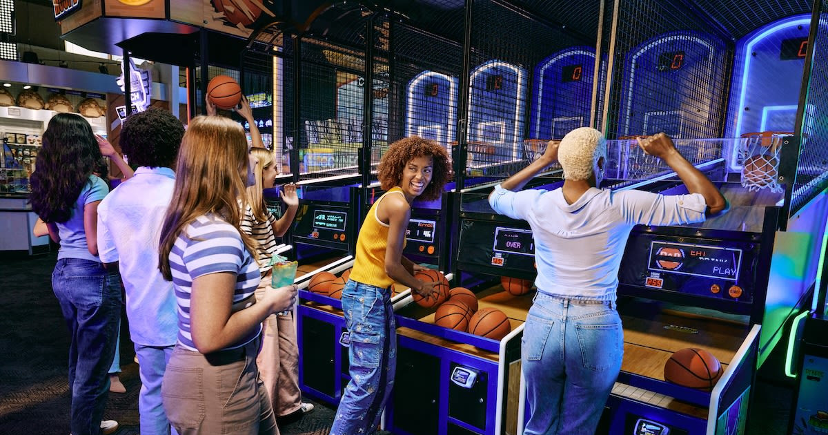 Dave & Boo-ster's in NYC at Dave & Buster's