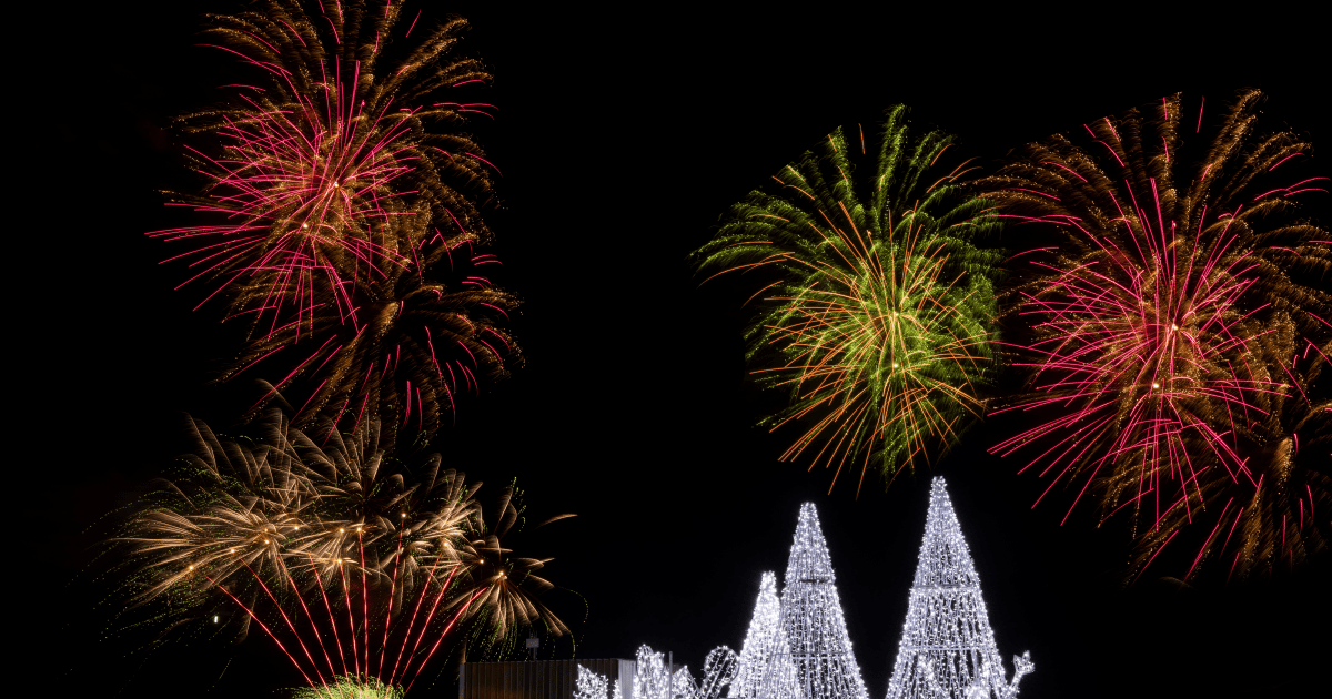 Winter Fireworks in Chicago at Wave Wall Staircase