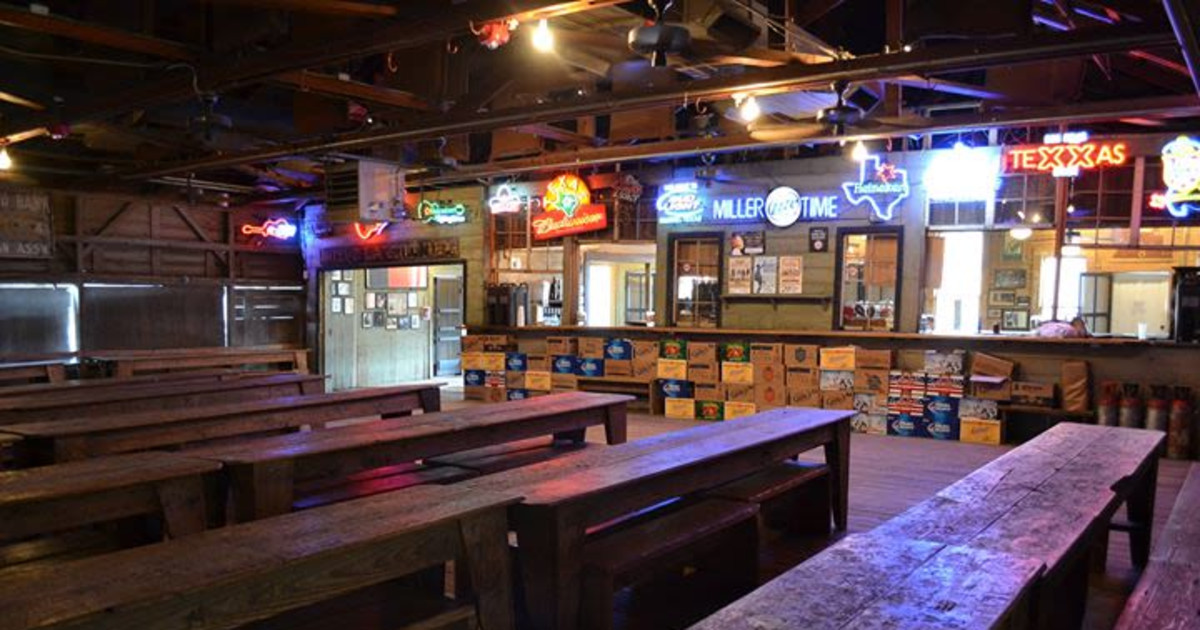 Shelby Rae Marshall in New Braunfels at Gruene Hall