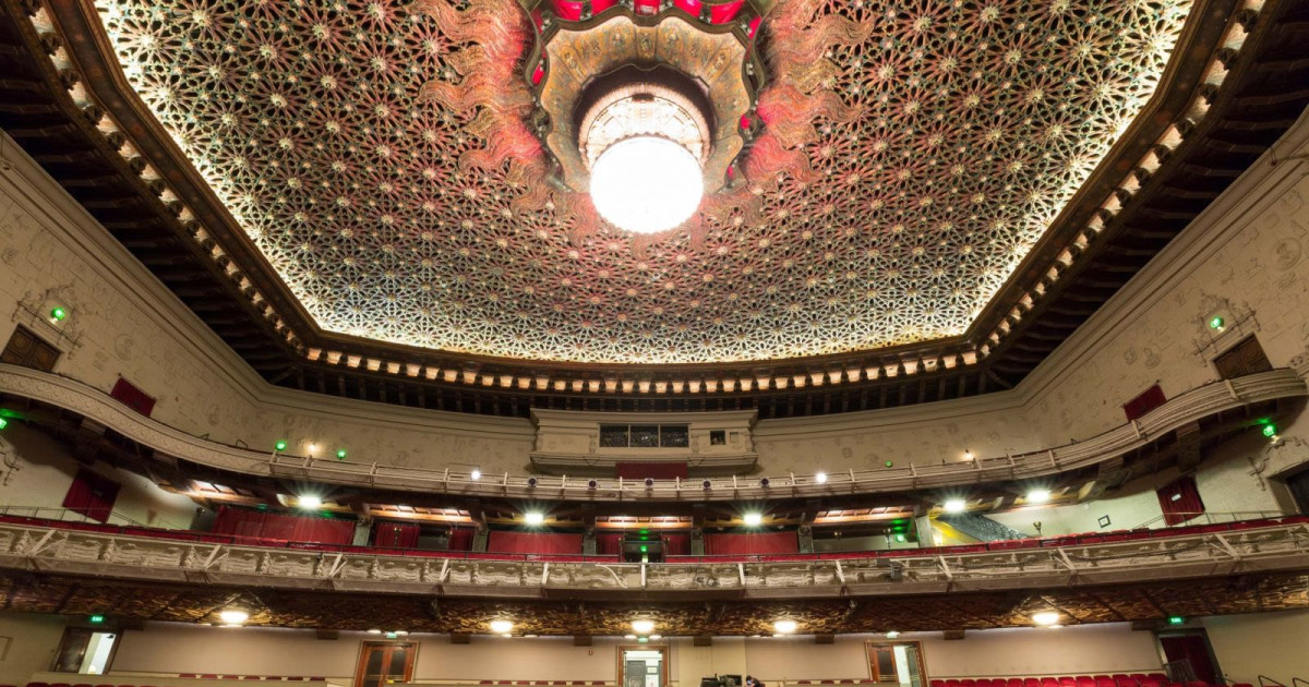 Moulin Rouge in San Francisco at Orpheum Theatre