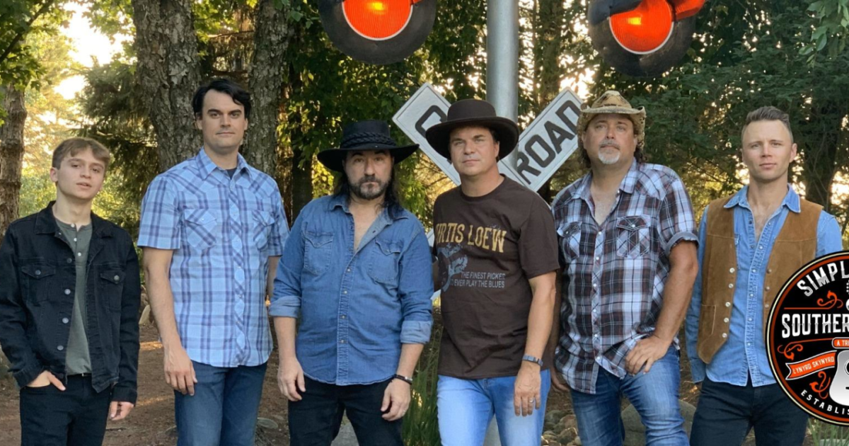 Simple Men & Southern Nights in Merrionette Park at 115 Bourbon