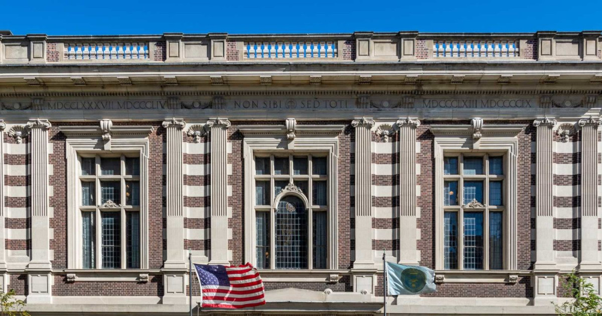 Meet & Geek: The Art of the Book in Philadelphia at Mütter Museum