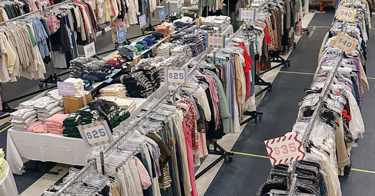 Alice & Wonder Winter Warehouse Sale in Chicago at Chicago