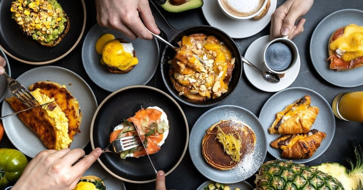 Bottomless Brunch in Vancouver at ARC Restaurant + Bar