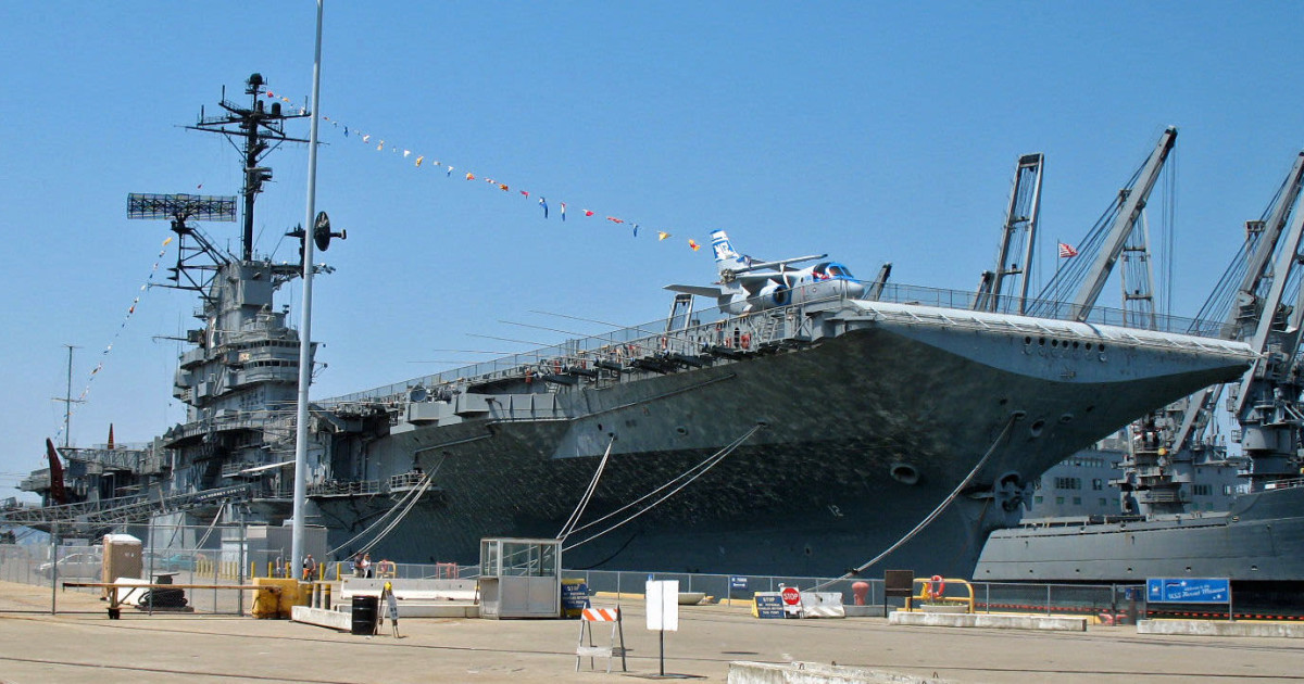USS Hornet Sea, Aie and Space Museum in Alameda at USS Hornet