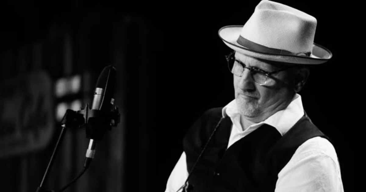 Music at the Frist: Mandolin Master Mike Compton in solo