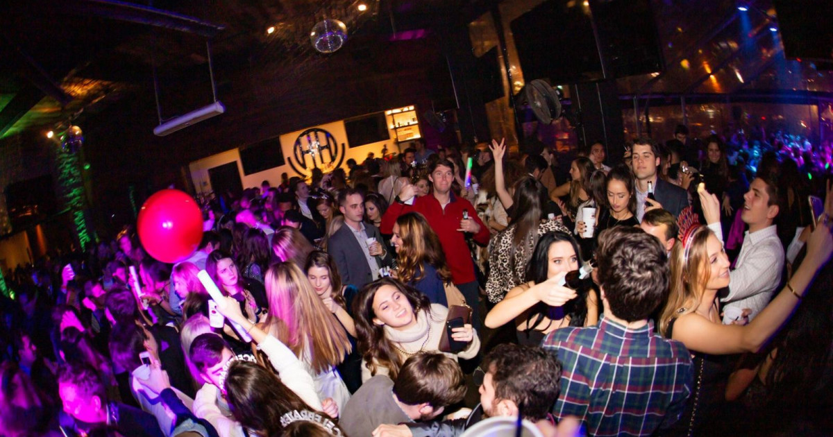 NYE Mega Party in Dallas at Happiest Hour