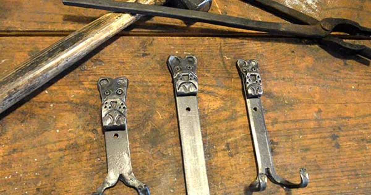 Prairie Pursuits: Blacksmithing – Dog Face Hook in Fishers at