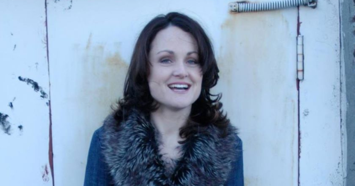 Shut In & Sing: Anne Heaton, Mary Bragg, Becky Warren, & Mark