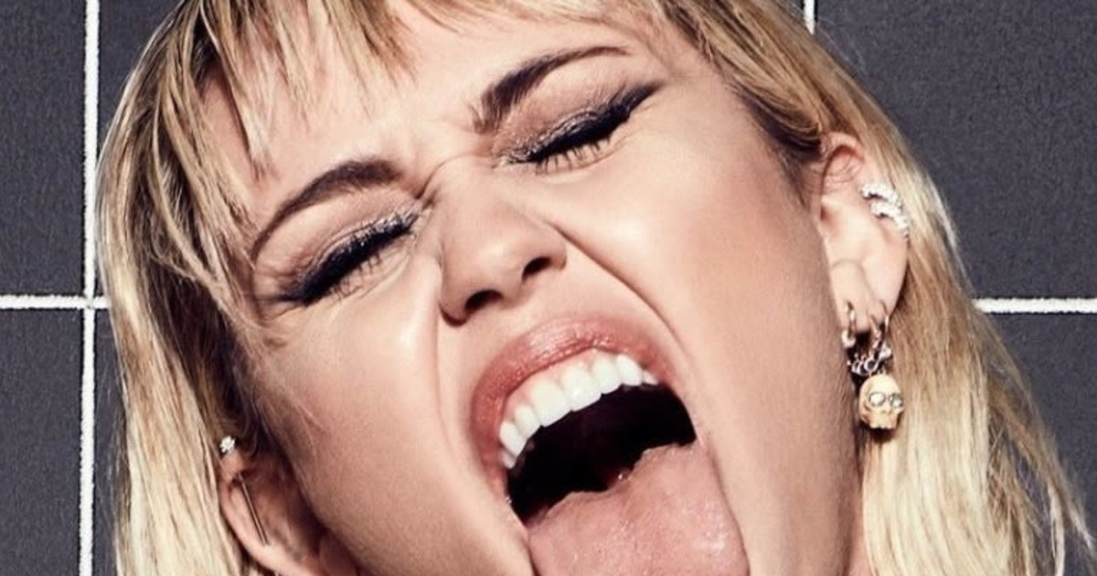 Miley Cyrus: Bright Minded Live in Indianapolis at