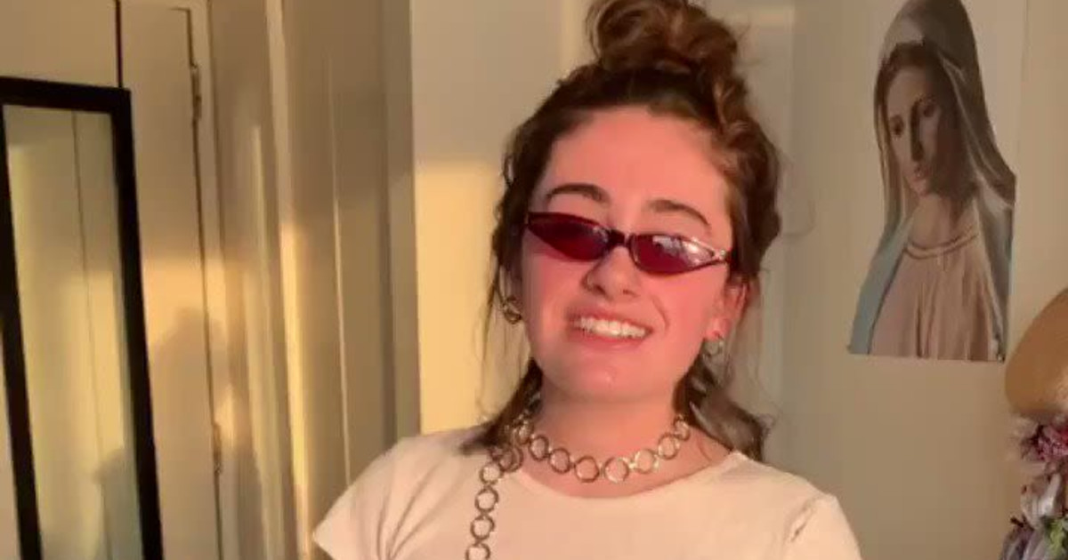 Rachel Sennott, Moss Perricone in Kansas City at #DoStuffAtHome