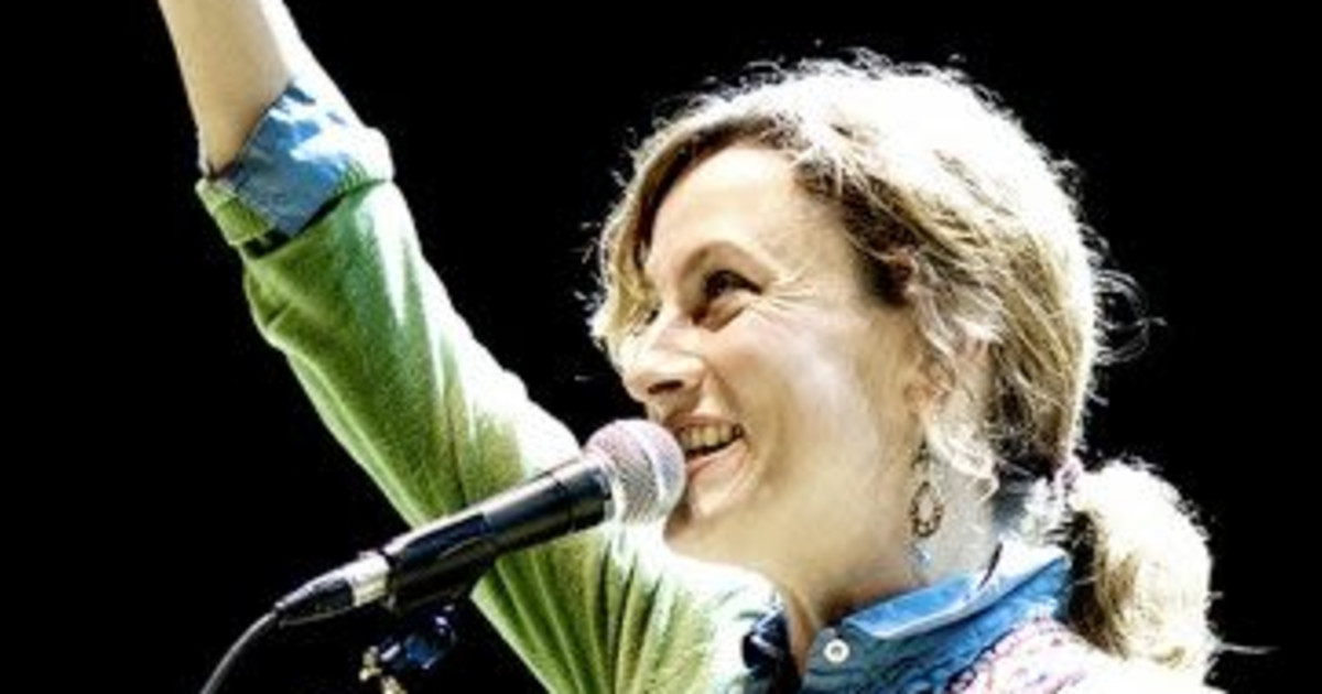 Sarah Harmer in Nashville at #DoStuffAtHome