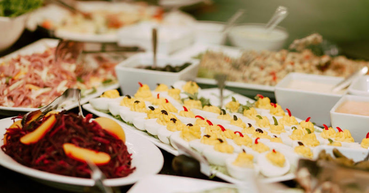 Catering Out The Box Family-Style Offerings in Chicago at