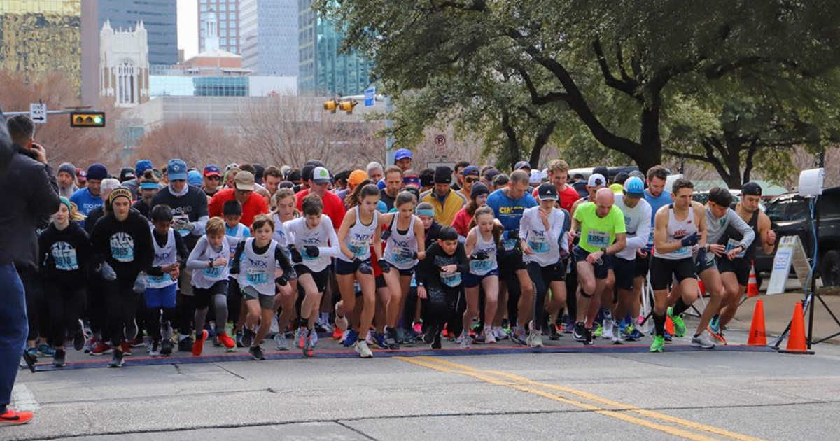 2021 Form Follows Fitness 5k in Dallas at Klyde Warren Park